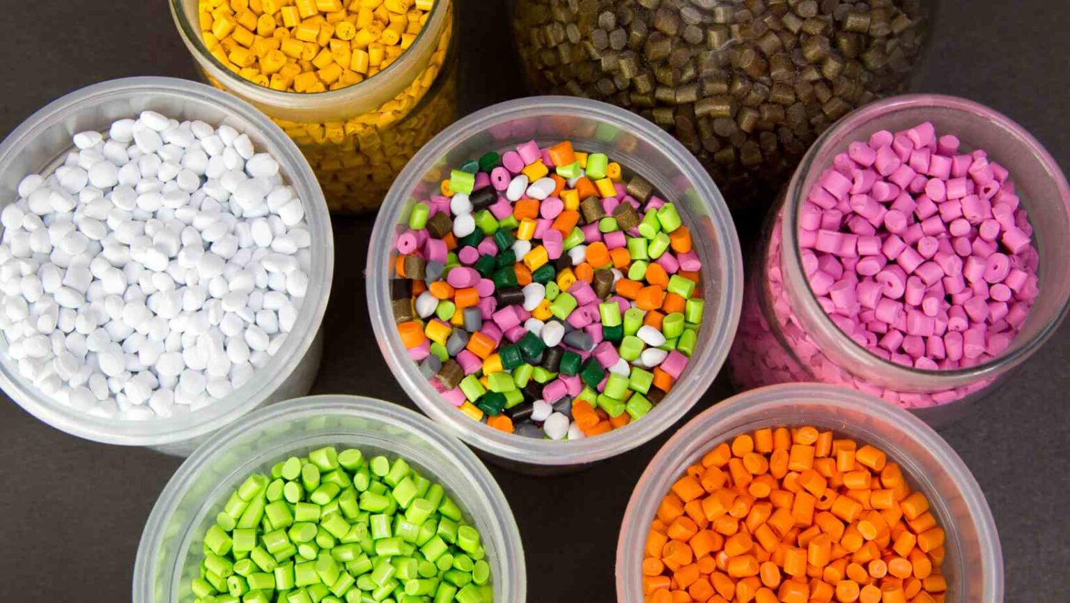 Which Plastic is Best for a Bucket? - Divan Packaging